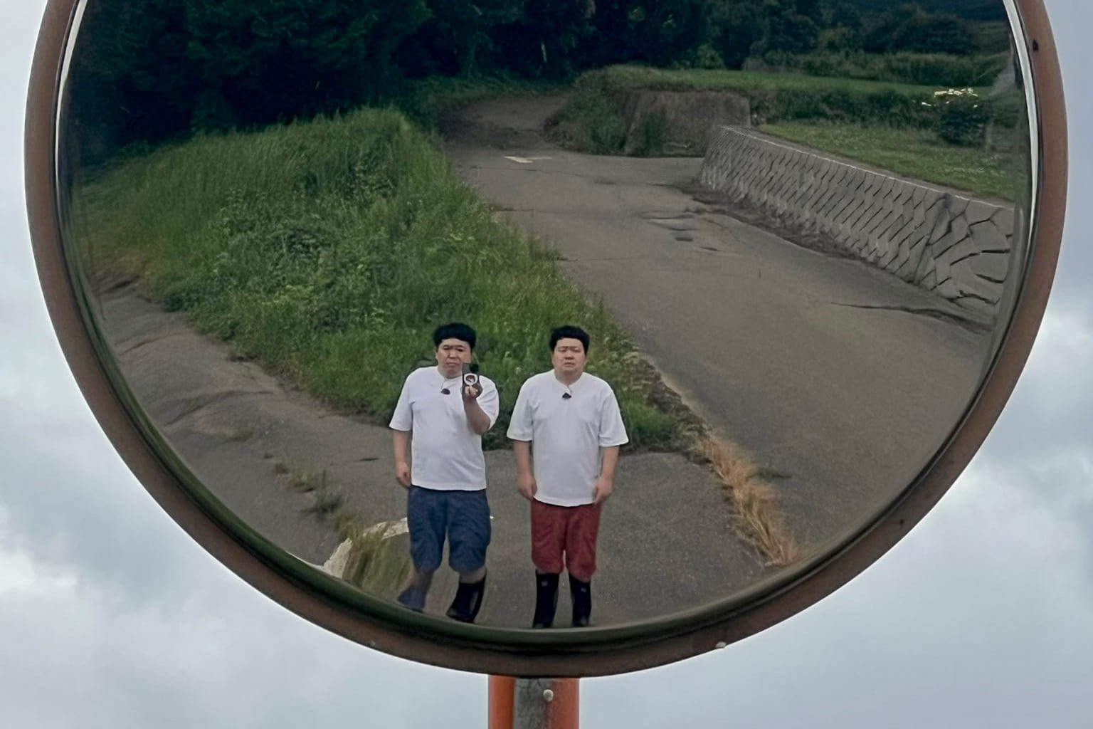 「心霊写真」「ホラー映画」 ザ・たっちが投稿した“不気味な1枚”に反響 – Page 2 – Sirabee