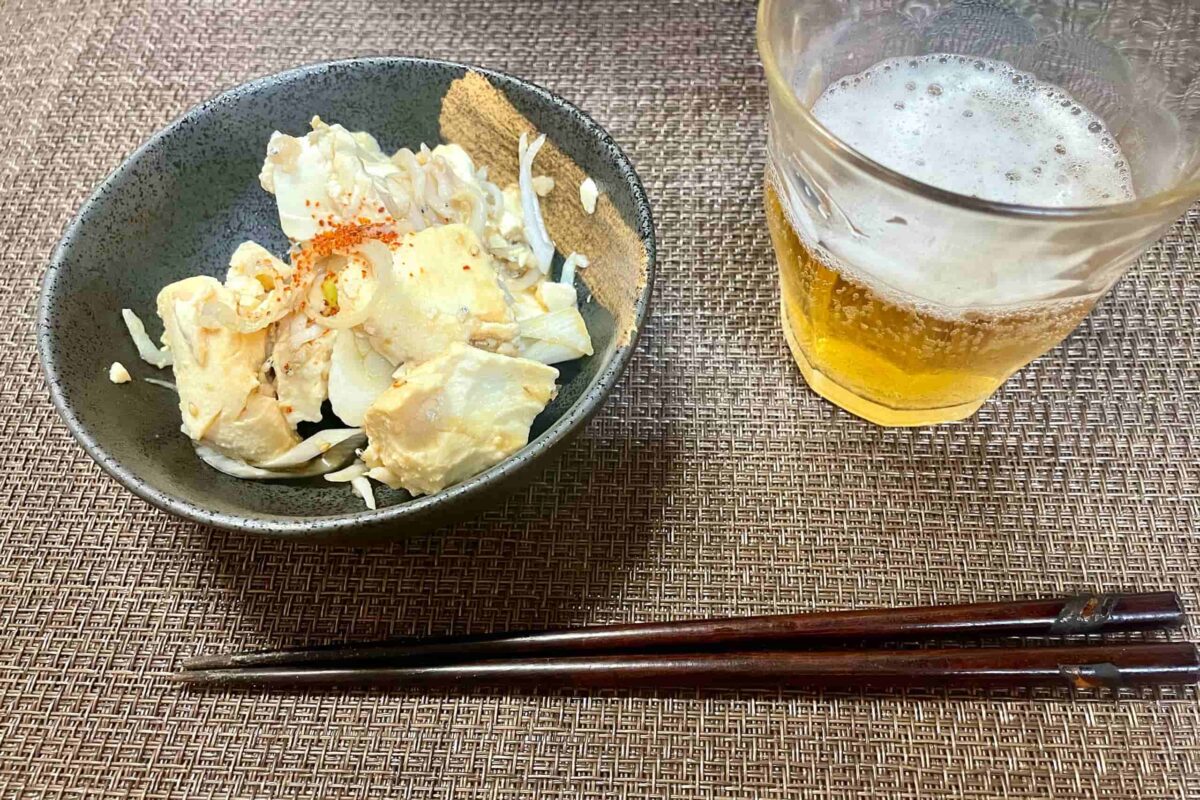 豆腐は手で崩して“ポッカレモン”かけて 超お手軽な「ねぎじゃこ和え」が晩酌に最高 – Sirabee